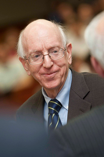 Posner's dismissals of the patent infringement suits in Apple versus ...